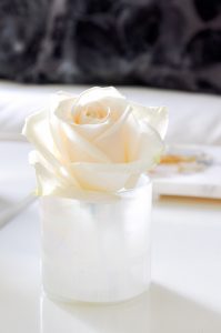 3 Ways to Arrange Roses - Featuring Decor Gold Designs